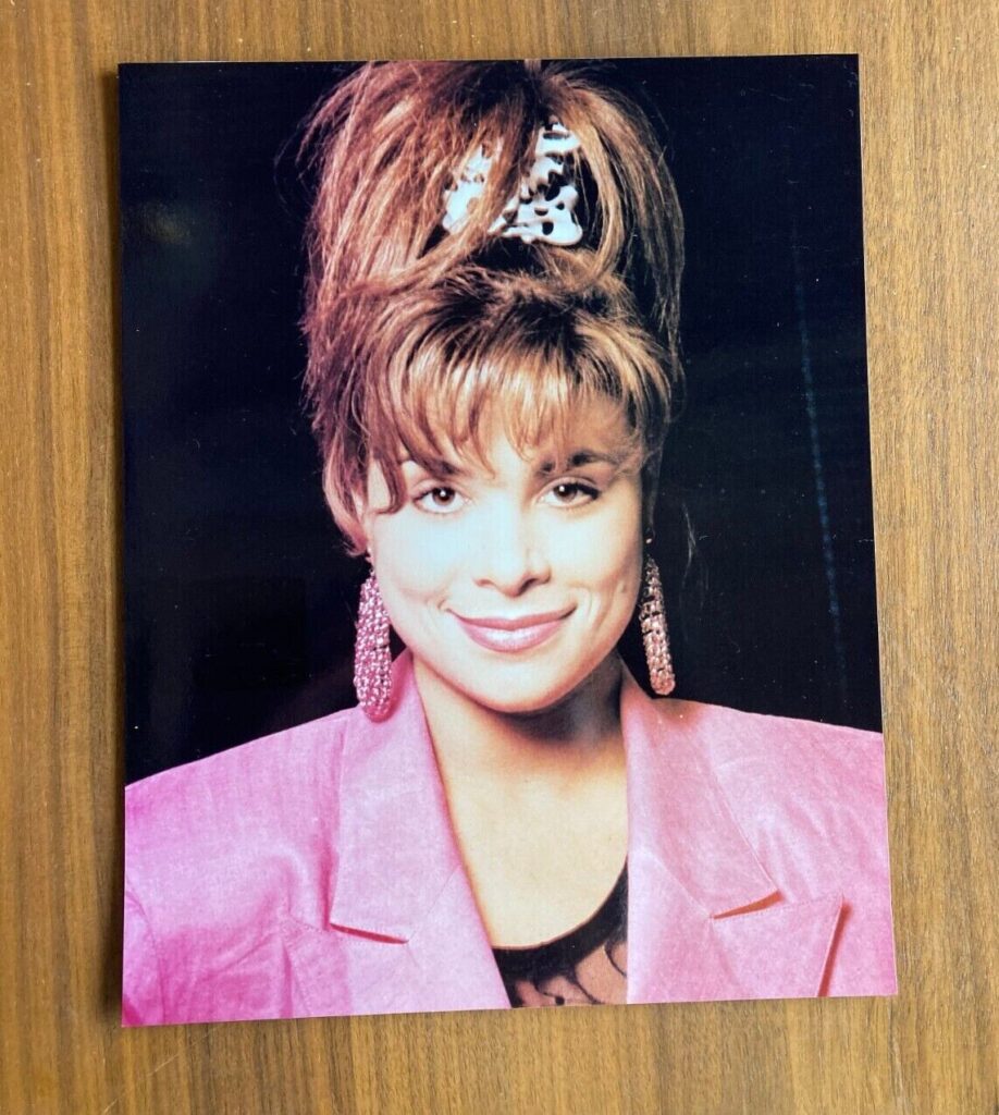 Singer Paula Abdul Photo
